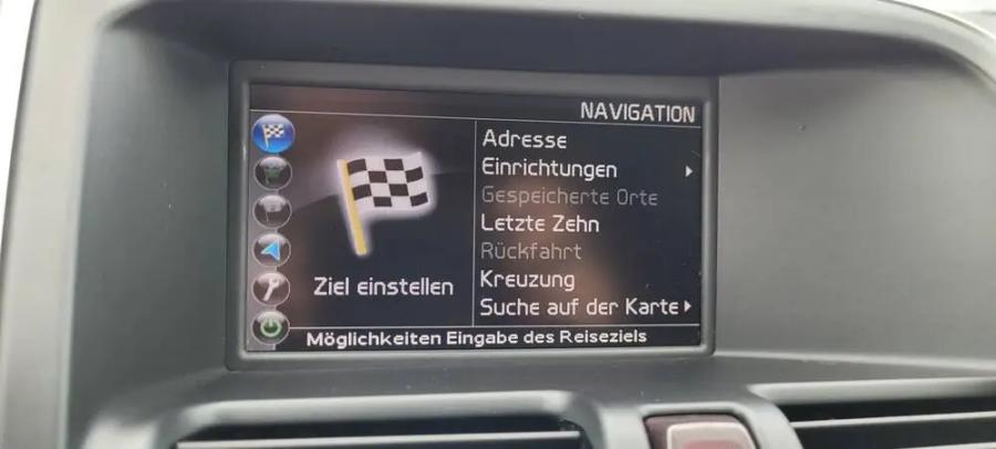 Melns Volvo XC60 2010 Rīga, ar dzinēja tilpumu 2.40 L un nobraukumu 310 tūkst. km par 9900 €, foto 27 vietnē AUTOMOTO.COM.LV