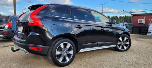 Melns Volvo XC60 2010 Rīga, ar dzinēja tilpumu 2.40 L un nobraukumu 235 tūkst. km par 10500 €, foto 7 vietnē AUTOMOTO.COM.LV