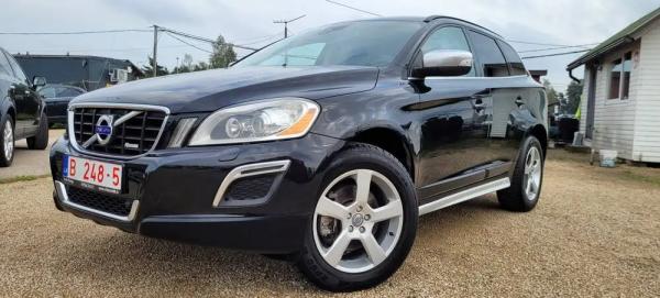 Black Volvo XC60 2010 in Riga, with an engine capacity of 2.40 L and mileage of 233 thousand km for 10500 €, photo 2 on AUTOMOTO.COM.LV