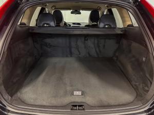 Black Volvo XC60 2010 in Jurmala, with an engine capacity of 2.40 L and mileage of 331 thousand km for 9850 €, photo 30 on AUTOMOTO.COM.LV