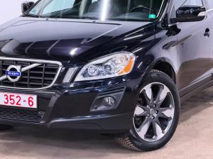 Black Volvo XC60 2010 in Jurmala, with an engine capacity of 2.40 L and mileage of 287 thousand km for 9450 €, photo 3 on AUTOMOTO.COM.LV
