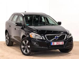 Black Volvo XC60 2010 in Jurmala, with an engine capacity of 2.40 L and mileage of 287 thousand km for 9450 €, photo 4 on AUTOMOTO.COM.LV