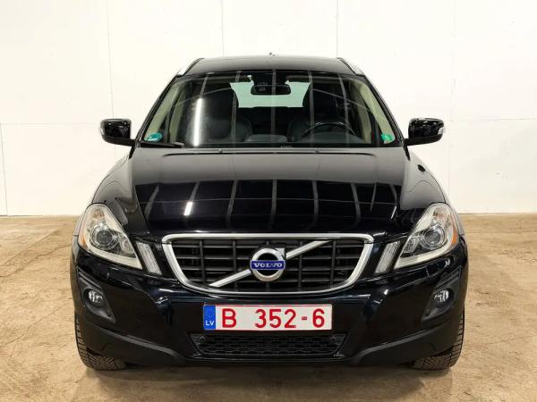Melns Volvo XC60 2010 Jūrmala, ar dzinēja tilpumu 2.40 L un nobraukumu 287 tūkst. km par 9450 €, foto 5 vietnē AUTOMOTO.COM.LV