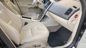 Melns Volvo XC60 2010 Rīga, ar dzinēja tilpumu 2.40 L un nobraukumu 300 tūkst. km par 7300 €, foto 9 vietnē AUTOMOTO.COM.LV