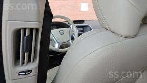 Melns Volvo XC60 2010 Rīga, ar dzinēja tilpumu 2.40 L un nobraukumu 300 tūkst. km par 7300 €, foto 12 vietnē AUTOMOTO.COM.LV