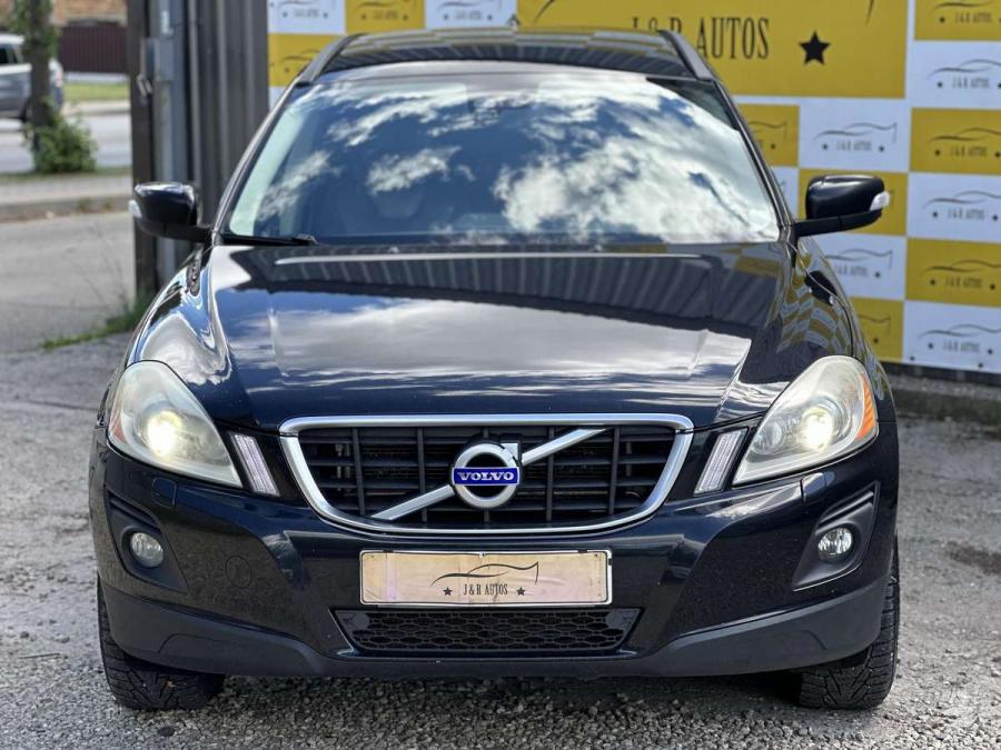 Melns Volvo XC60 2010 Šauļi, ar dzinēja tilpumu 2.40 L un nobraukumu 349 tūkst. km par 5650 €, foto 4 vietnē AUTOMOTO.COM.LV