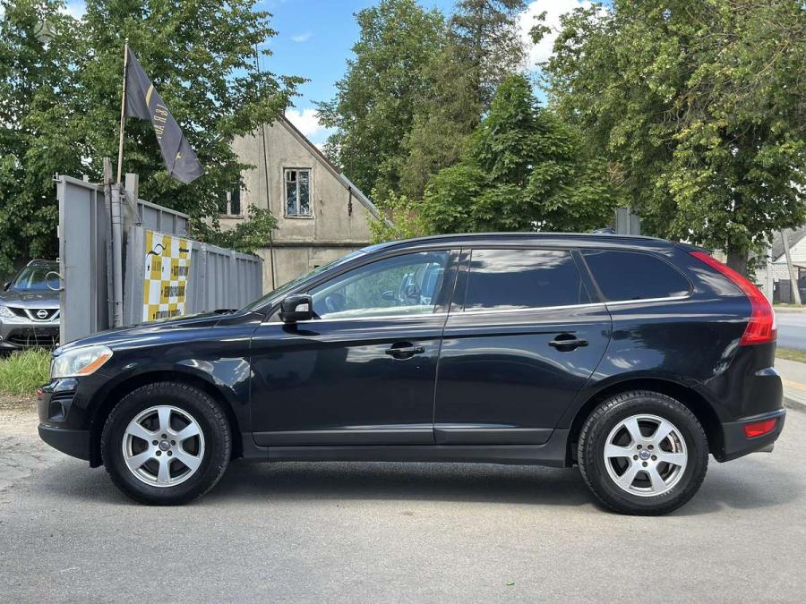 Melns Volvo XC60 2010 Šauļi, ar dzinēja tilpumu 2.40 L un nobraukumu 349 tūkst. km par 5650 €, foto 8 vietnē AUTOMOTO.COM.LV