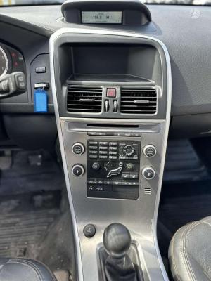 Melns Volvo XC60 2010 Šauļi, ar dzinēja tilpumu 2.40 L un nobraukumu 349 tūkst. km par 5650 €, foto 22 vietnē AUTOMOTO.COM.LV