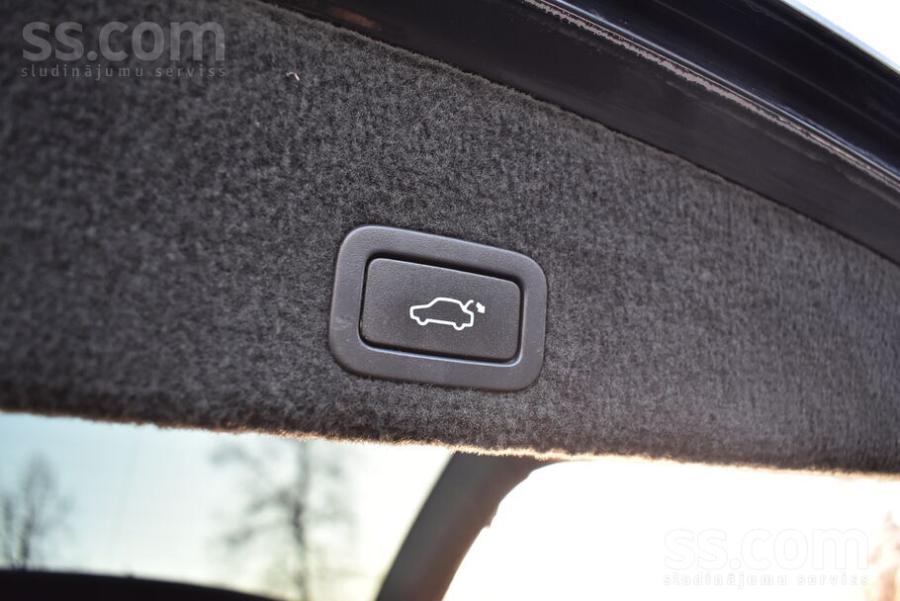 Black Volvo XC60 2010 in Kuldiga, with an engine capacity of 2.40 L and mileage of 0 thousand km for 6990 €, photo 9 on AUTOMOTO.COM.LV