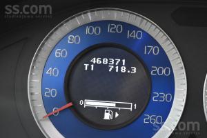 Black Volvo XC60 2010 in Kuldiga, with an engine capacity of 2.40 L and mileage of 0 thousand km for 6990 €, photo 15 on AUTOMOTO.COM.LV