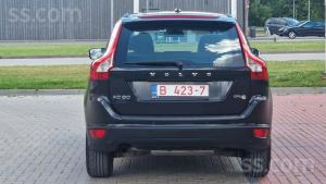 Melns Volvo XC60 2010 Jelgava, ar dzinēja tilpumu 2.00 L un nobraukumu 319 tūkst. km par 6450 €, foto 8 vietnē AUTOMOTO.COM.LV