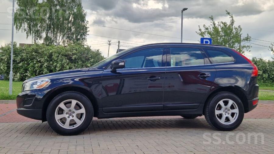 Melns Volvo XC60 2010 Jelgava, ar dzinēja tilpumu 2.00 L un nobraukumu 319 tūkst. km par 6450 €, foto 12 vietnē AUTOMOTO.COM.LV