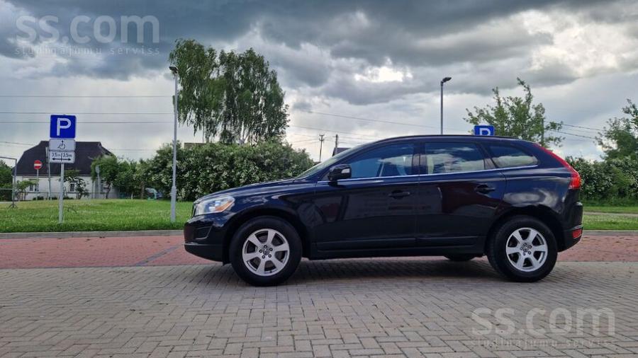 Melns Volvo XC60 2010 Jelgava, ar dzinēja tilpumu 2.00 L un nobraukumu 319 tūkst. km par 6450 €, foto 13 vietnē AUTOMOTO.COM.LV