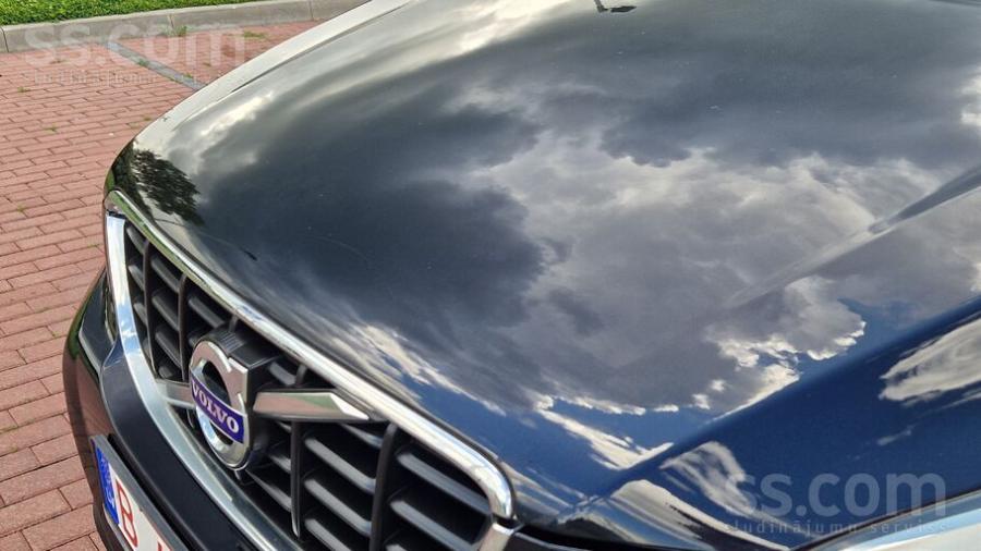 Melns Volvo XC60 2010 Jelgava, ar dzinēja tilpumu 2.00 L un nobraukumu 319 tūkst. km par 6450 €, foto 15 vietnē AUTOMOTO.COM.LV