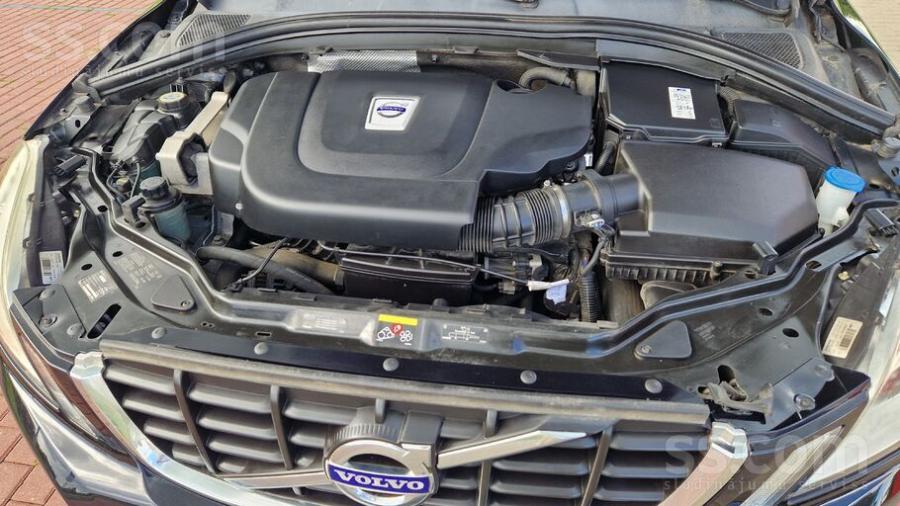 Melns Volvo XC60 2010 Jelgava, ar dzinēja tilpumu 2.00 L un nobraukumu 319 tūkst. km par 6450 €, foto 32 vietnē AUTOMOTO.COM.LV