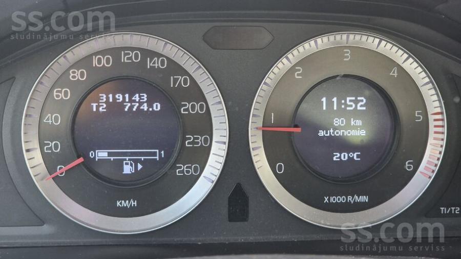 Melns Volvo XC60 2010 Jelgava, ar dzinēja tilpumu 2.00 L un nobraukumu 319 tūkst. km par 6450 €, foto 34 vietnē AUTOMOTO.COM.LV