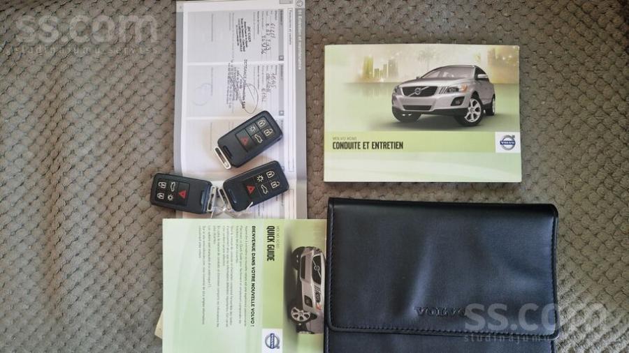Melns Volvo XC60 2010 Jelgava, ar dzinēja tilpumu 2.00 L un nobraukumu 319 tūkst. km par 6450 €, foto 36 vietnē AUTOMOTO.COM.LV
