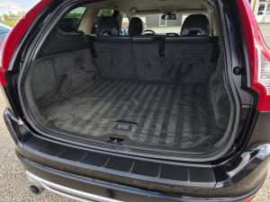 Melns Volvo XC60 2010 Viļņa, ar dzinēja tilpumu 2.40 L un nobraukumu 260 tūkst. km par 7950 €, foto 8 vietnē AUTOMOTO.COM.LV