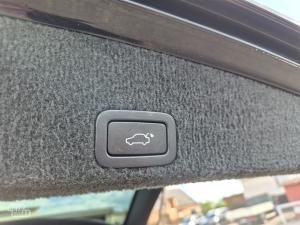 Melns Volvo XC60 2010 Viļņa, ar dzinēja tilpumu 2.40 L un nobraukumu 260 tūkst. km par 7950 €, foto 9 vietnē AUTOMOTO.COM.LV