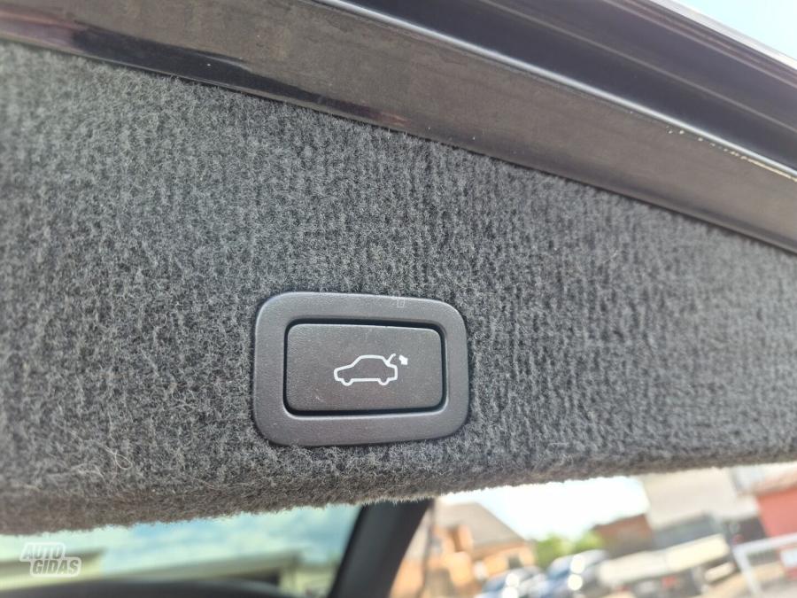 Melns Volvo XC60 2010 Viļņa, ar dzinēja tilpumu 2.40 L un nobraukumu 260 tūkst. km par 7950 €, foto 9 vietnē AUTOMOTO.COM.LV
