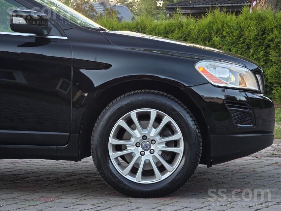 Melns Volvo XC60 2010 Rīga, ar dzinēja tilpumu 2.40 L un nobraukumu 358 tūkst. km par 7950 €, foto 13 vietnē AUTOMOTO.COM.LV
