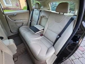 Melns Volvo XC60 2010 Rīga, ar dzinēja tilpumu 2.40 L un nobraukumu 358 tūkst. km par 7950 €, foto 20 vietnē AUTOMOTO.COM.LV