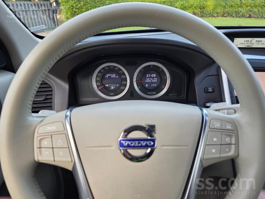 Melns Volvo XC60 2010 Rīga, ar dzinēja tilpumu 2.40 L un nobraukumu 358 tūkst. km par 7950 €, foto 30 vietnē AUTOMOTO.COM.LV