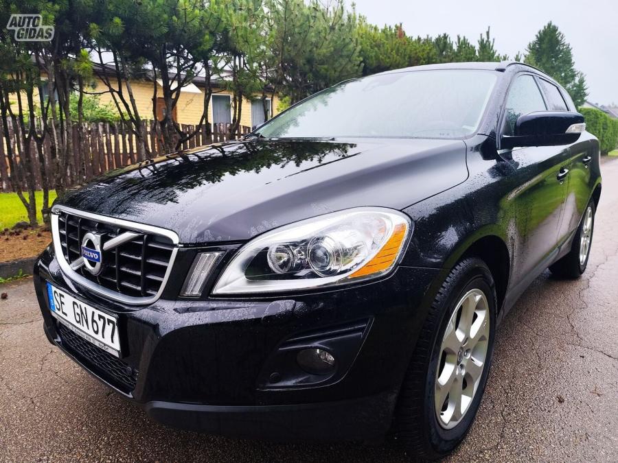 Melns Volvo XC60 2010 Mažeikiai, ar dzinēja tilpumu 2.40 L un nobraukumu 262 tūkst. km par 7600 €, foto 1 vietnē AUTOMOTO.COM.LV