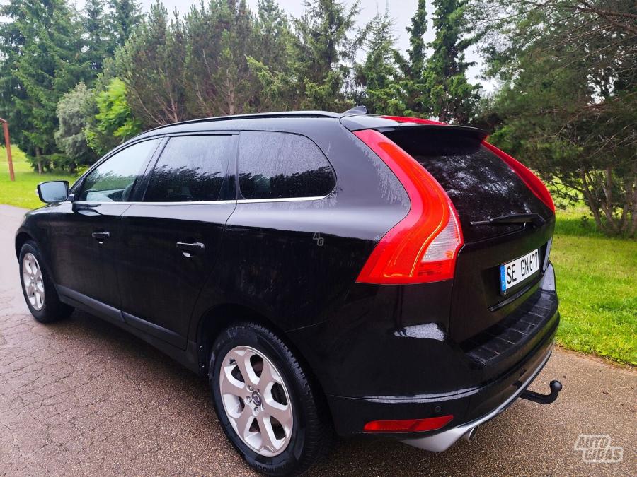 Melns Volvo XC60 2010 Mažeikiai, ar dzinēja tilpumu 2.40 L un nobraukumu 262 tūkst. km par 7600 €, foto 7 vietnē AUTOMOTO.COM.LV