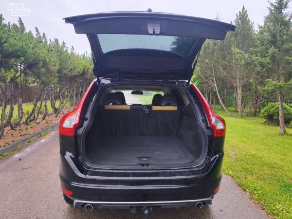 Black Volvo XC60 2010 in Mazeikiai, with an engine capacity of 2.40 L and mileage of 262 thousand km for 7600 €, photo 8 on AUTOMOTO.COM.LV