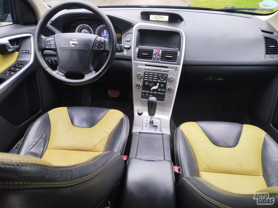 Melns Volvo XC60 2010 Mažeikiai, ar dzinēja tilpumu 2.40 L un nobraukumu 262 tūkst. km par 7600 €, foto 15 vietnē AUTOMOTO.COM.LV