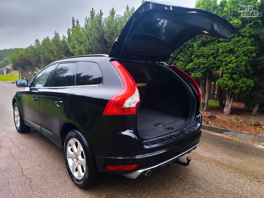 Melns Volvo XC60 2010 Mažeikiai, ar dzinēja tilpumu 2.40 L un nobraukumu 262 tūkst. km par 7600 €, foto 23 vietnē AUTOMOTO.COM.LV