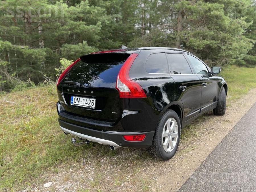 Melns Volvo XC60 2010 Daugavpils, ar dzinēja tilpumu 2.40 L un nobraukumu 310 tūkst. km par 8800 €, foto 7 vietnē AUTOMOTO.COM.LV