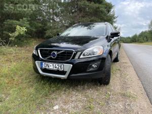 Black Volvo XC60 2010 in Daugavpils, with an engine capacity of 2.40 L and mileage of 310 thousand km for 8800 €, photo 4 on AUTOMOTO.COM.LV