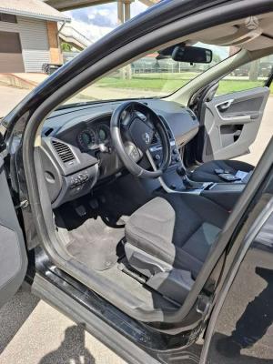 Melns Volvo XC60 2010 Panevēža, ar dzinēja tilpumu 2.40 L un nobraukumu 316 tūkst. km par 5900 €, foto 10 vietnē AUTOMOTO.COM.LV