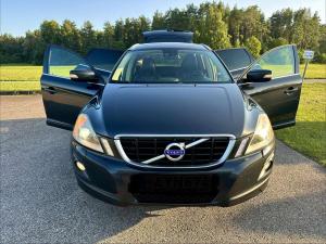 Black Volvo XC60 2010 in Elektrenai, with an engine capacity of 2.40 L and mileage of 400 thousand km for 6250 €, photo 6 on AUTOMOTO.COM.LV