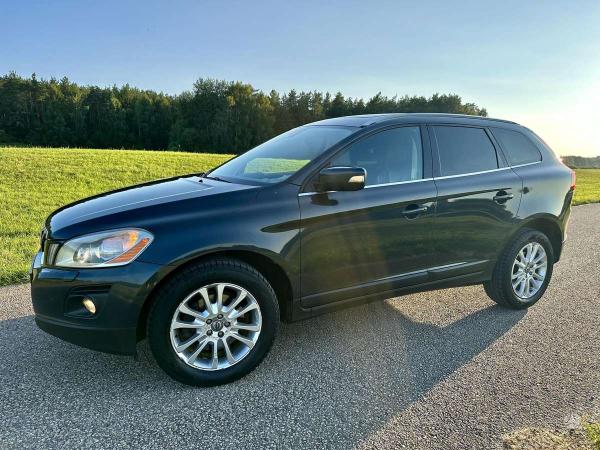 Melns Volvo XC60 2010 Elektrėnai, ar dzinēja tilpumu 2.40 L un nobraukumu 400 tūkst. km par 6250 €, foto 6 vietnē AUTOMOTO.COM.LV