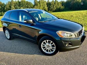 Black Volvo XC60 2010 in Elektrenai, with an engine capacity of 2.40 L and mileage of 400 thousand km for 6250 €, photo 37 on AUTOMOTO.COM.LV