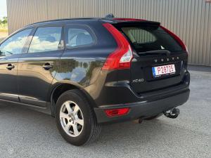 Melns Volvo XC60 2010 Mažeikiai, ar dzinēja tilpumu 2.40 L un nobraukumu 305 tūkst. km par 7200 €, foto 11 vietnē AUTOMOTO.COM.LV
