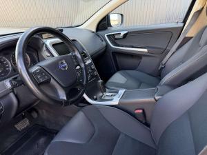 Melns Volvo XC60 2010 Mažeikiai, ar dzinēja tilpumu 2.40 L un nobraukumu 305 tūkst. km par 7200 €, foto 17 vietnē AUTOMOTO.COM.LV