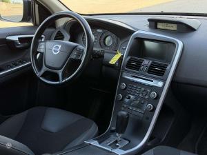 Melns Volvo XC60 2010 Mažeikiai, ar dzinēja tilpumu 2.40 L un nobraukumu 305 tūkst. km par 7200 €, foto 26 vietnē AUTOMOTO.COM.LV