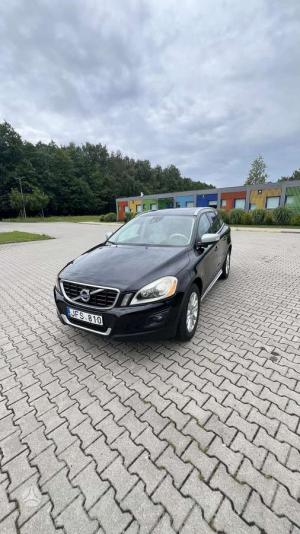 Black Volvo XC60 2010 in Klaipeda, with an engine capacity of 2.95 L and mileage of 146 thousand km for 6590 €, photo  on AUTOMOTO.COM.LV