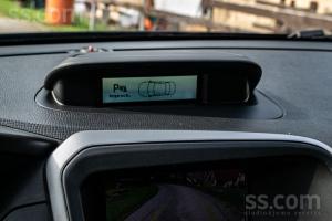 Black Volvo XC60 2010 in Tukums, with an engine capacity of 2.40 L and mileage of 270 thousand km for 8290 €, photo 30 on AUTOMOTO.COM.LV