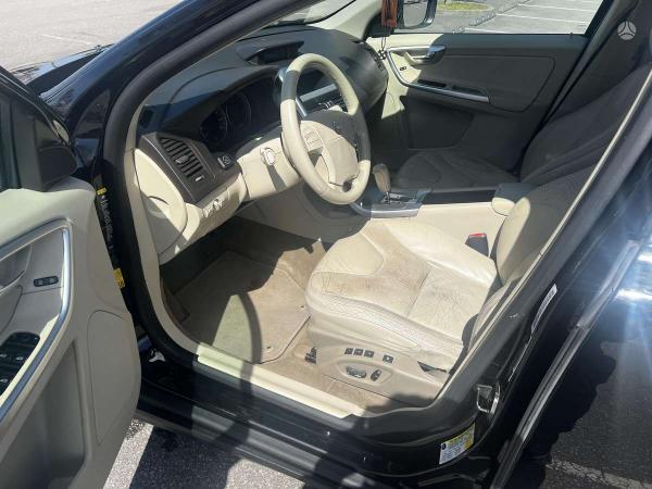 Melns Volvo XC60 2010 Klaipėda, ar dzinēja tilpumu 3.19 L un nobraukumu 286 tūkst. km par 5500 €, foto 7 vietnē AUTOMOTO.COM.LV