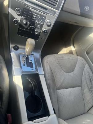 Black Volvo XC60 2010 in Klaipeda, with an engine capacity of 3.19 L and mileage of 286 thousand km for 5500 €, photo 17 on AUTOMOTO.COM.LV