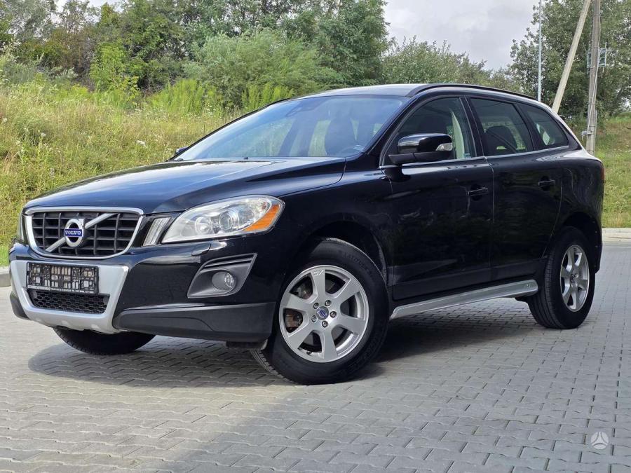 Melns Volvo XC60 2010 Viļņa, ar dzinēja tilpumu 2.40 L un nobraukumu 282 tūkst. km par 9450 €, foto 4 vietnē AUTOMOTO.COM.LV