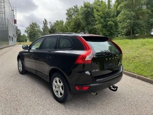 Black Volvo XC60 2010 in Alytus, with an engine capacity of 2.40 L and mileage of 289 thousand km for 7900 €, photo 4 on AUTOMOTO.COM.LV