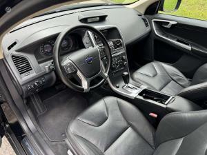 Black Volvo XC60 2010 in Alytus, with an engine capacity of 2.40 L and mileage of 289 thousand km for 7900 €, photo 8 on AUTOMOTO.COM.LV