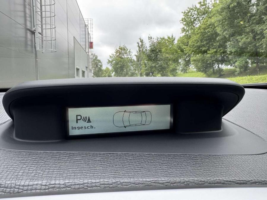 Black Volvo XC60 2010 in Alytus, with an engine capacity of 2.40 L and mileage of 289 thousand km for 7900 €, photo 14 on AUTOMOTO.COM.LV