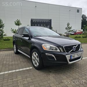 Black Volvo XC60 2010 in Riga, with an engine capacity of 2.40 L and mileage of 283 thousand km for 7890 €, photo  on AUTOMOTO.COM.LV